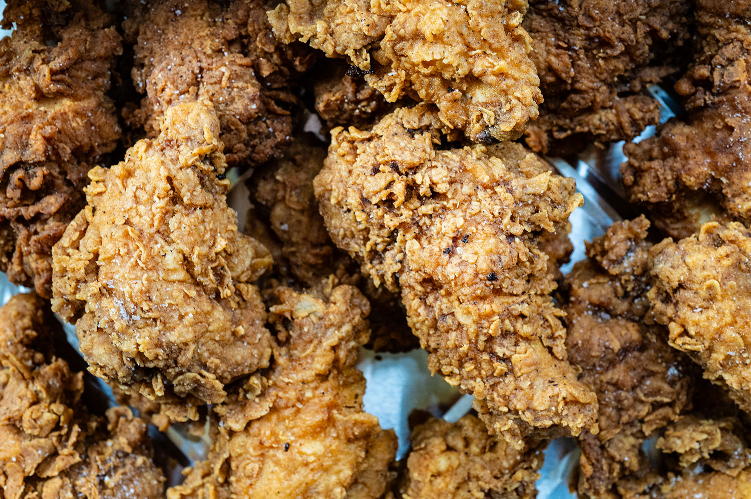 THE BEST Fried Chicken Wings (Plus Vegetarian "Wings"!) - The Two Bananas